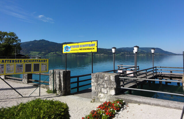 Datei:Attersee-Schiffahrt, Anlegestelle Weißenbach.jpg – Atterwiki